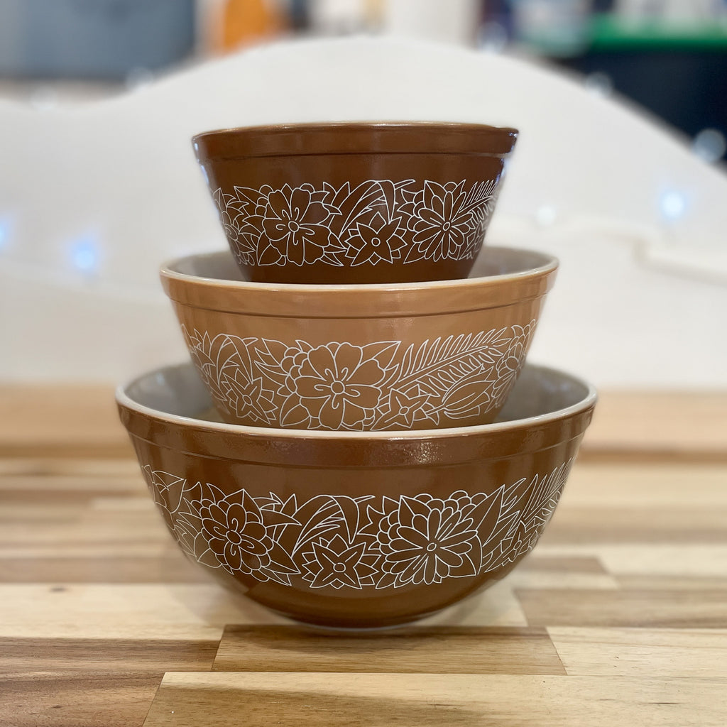 Vintage Pyrex 1970s Woodland Mixing Bowls Set – Little Hippie