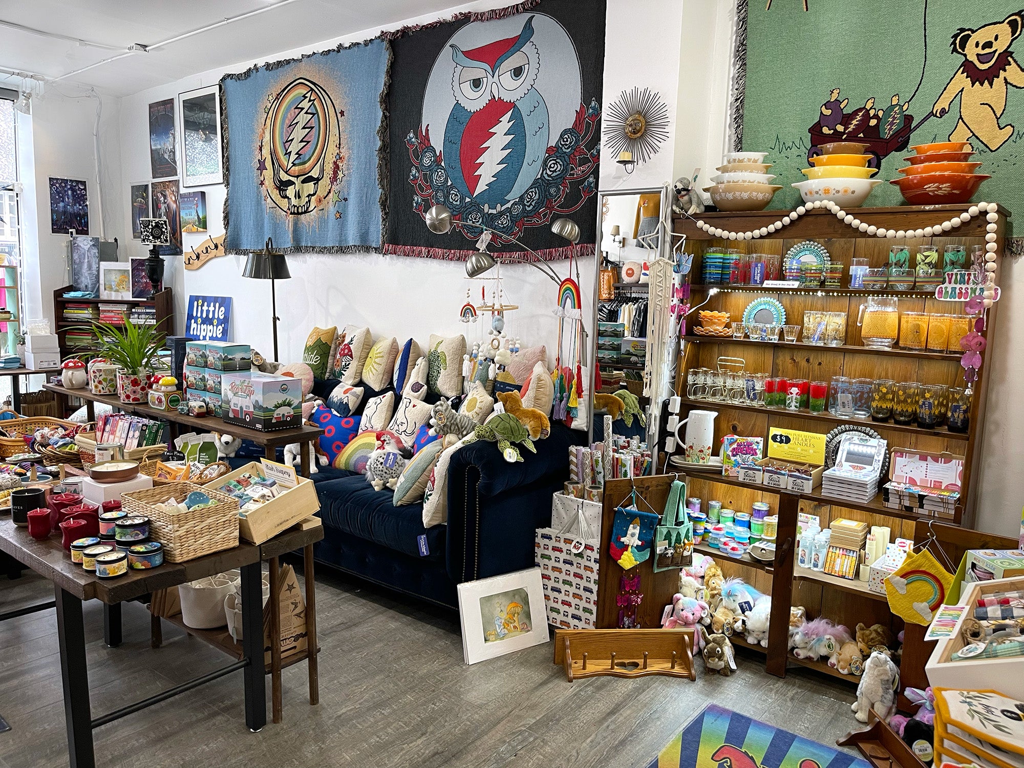 Officially licensed merchandise for music lovers of all ages. – Little ...